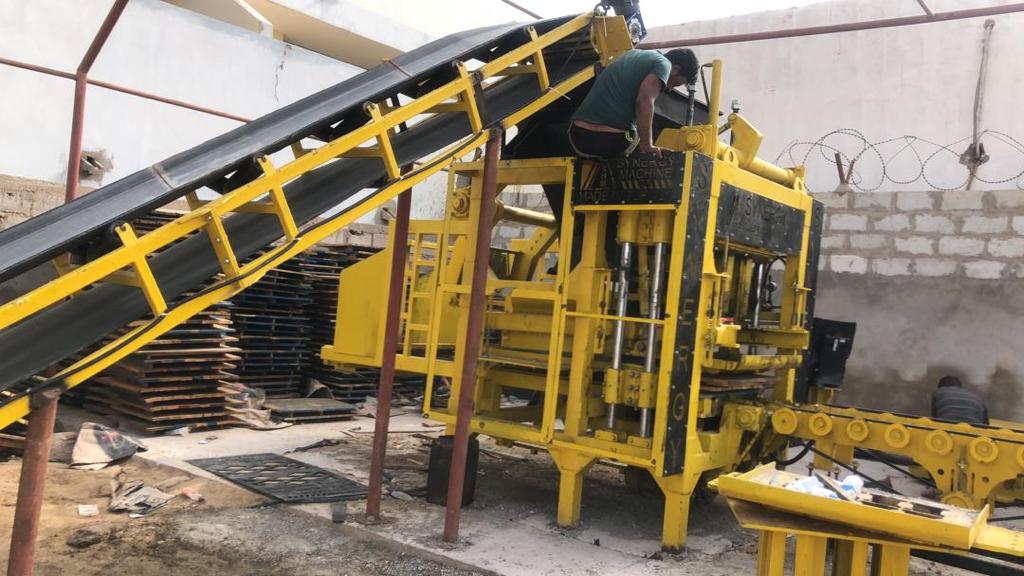 Machine pour Fabriquer des Parpaings Destockage Grossiste