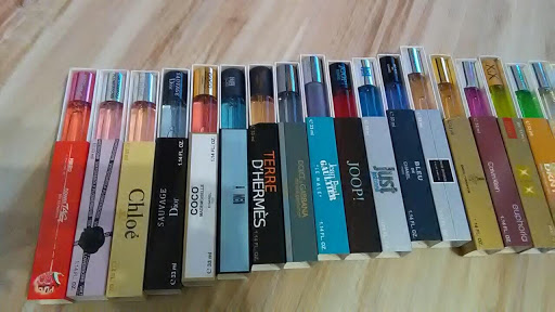 GROSSISTE PARFUM 33ML ET 100ML authentique Destockage