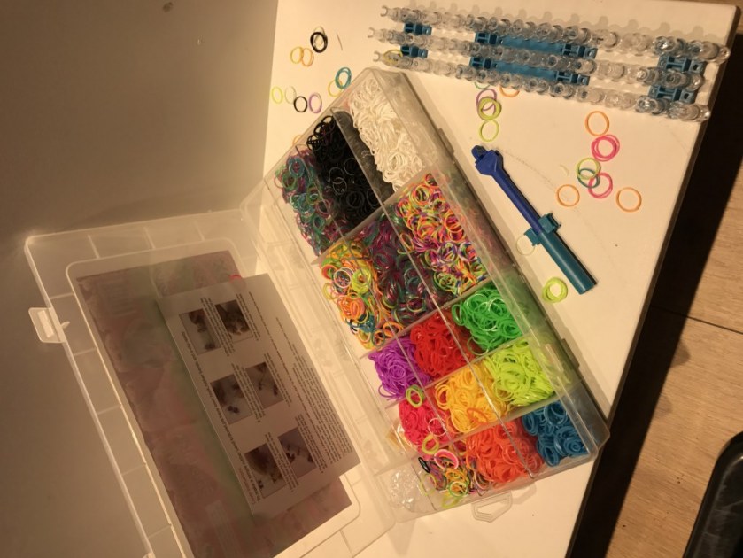 Boite 5200 LOOM BANDS WANDAHAKUNA Destockage Grossiste
