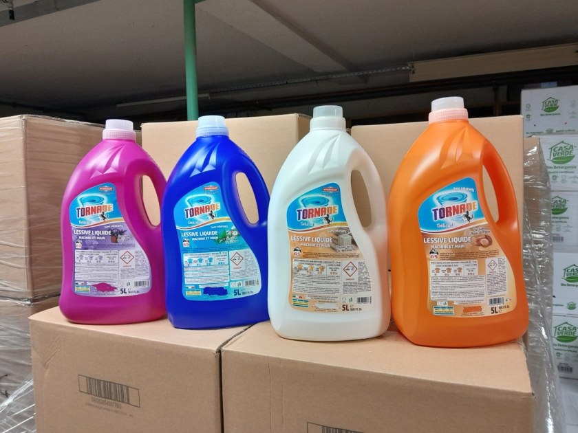 LESSIVE LIQUIDE SANS COLORANT sarl romatex Destockage Grossiste